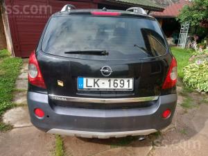 Black Opel Antara 2007 in Kuldiga, with an engine capacity of 1.90 L and mileage of 240 thousand km for 1700 €, photo 4 on AUTOMOTO.COM.LV