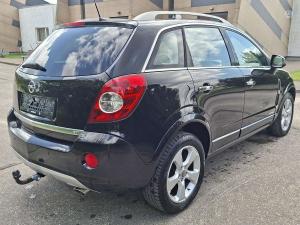 Black Opel Antara 2007 in Ukmerge, with an engine capacity of 3.20 L and mileage of 194 thousand km for 4250 €, photo 6 on AUTOMOTO.COM.LV