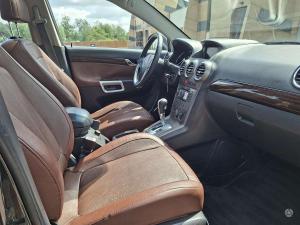 Black Opel Antara 2007 in Ukmerge, with an engine capacity of 3.20 L and mileage of 194 thousand km for 4250 €, photo 14 on AUTOMOTO.COM.LV