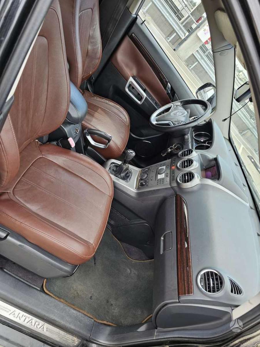 Melns Opel Antara 2007 Viļņa, ar dzinēja tilpumu 1.99 L un nobraukumu 315 tūkst. km par 1500 €, foto 11 vietnē AUTOMOTO.COM.LV