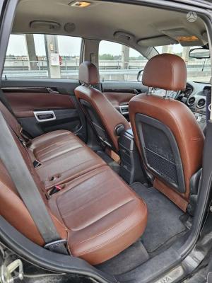 Melns Opel Antara 2007 Viļņa, ar dzinēja tilpumu 1.99 L un nobraukumu 315 tūkst. km par 1500 €, foto 12 vietnē AUTOMOTO.COM.LV
