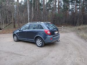 Black Opel Antara 2007 in Riga, with an engine capacity of 2.00 L and mileage of 312 thousand km for 1200 €, photo 6 on AUTOMOTO.COM.LV