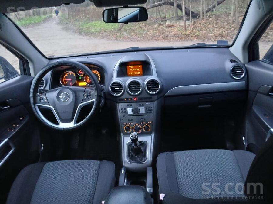 Black Opel Antara 2007 in Riga, with an engine capacity of 2.00 L and mileage of 312 thousand km for 1200 €, photo 7 on AUTOMOTO.COM.LV