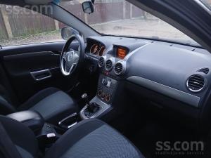 Black Opel Antara 2007 in Riga, with an engine capacity of 2.00 L and mileage of 312 thousand km for 1200 €, photo 9 on AUTOMOTO.COM.LV