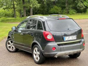 Black Opel Antara 2007 in Vilnius, with an engine capacity of 1.99 L and mileage of 370 thousand km for 1700 €, photo 8 on AUTOMOTO.COM.LV