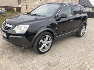 Black Opel Antara 2008 in Pakruojis, with an engine capacity of 2.00 L and mileage of 247 thousand km for 2900 €, photo 6 on AUTOMOTO.COM.LV