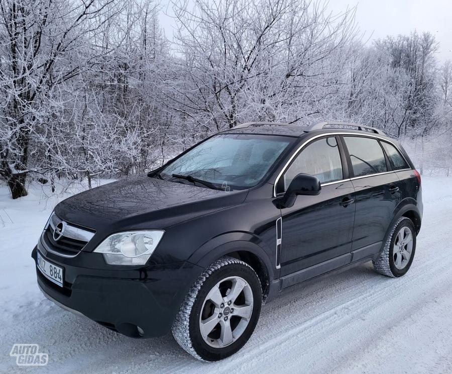 Black Opel Antara 2008 in Siauliai, with an engine capacity of 2.00 L and mileage of 216 thousand km for 2850 €, photo 3 on AUTOMOTO.COM.LV
