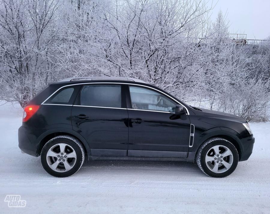 Black Opel Antara 2008 in Siauliai, with an engine capacity of 2.00 L and mileage of 216 thousand km for 2850 €, photo 14 on AUTOMOTO.COM.LV