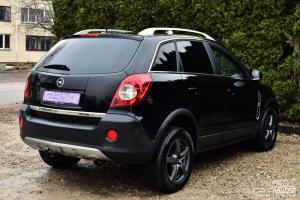 Black Opel Antara 2008 in Kretinga, with an engine capacity of 2.00 L and mileage of 224 thousand km for 4950 €, photo 9 on AUTOMOTO.COM.LV