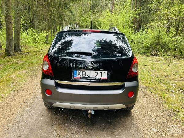 Black Opel Antara 2008 in Klaipeda, with an engine capacity of 3.20 L and mileage of 270 thousand km for 3500 €, photo 2 on AUTOMOTO.COM.LV