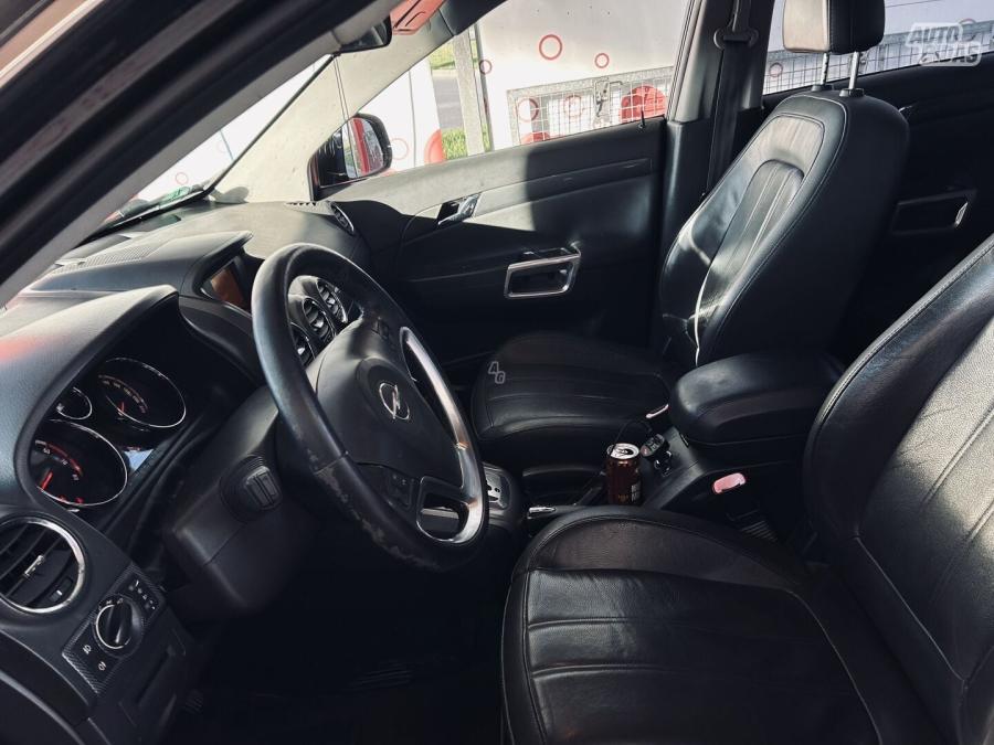 Melns Opel Antara 2008 Klaipėda, ar dzinēja tilpumu 3.20 L un nobraukumu 270 tūkst. km par 3500 €, foto 13 vietnē AUTOMOTO.COM.LV