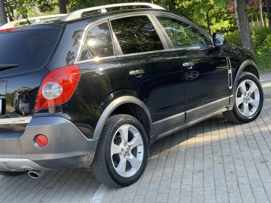 Melns Opel Antara 2008 Rīga, ar dzinēja tilpumu 2.00 L un nobraukumu 290 tūkst. km par 2350 €, foto 7 vietnē AUTOMOTO.COM.LV