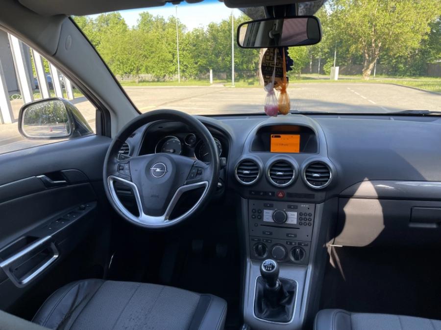 Melns Opel Antara 2008 Rīga, ar dzinēja tilpumu 2.00 L un nobraukumu 290 tūkst. km par 2350 €, foto 23 vietnē AUTOMOTO.COM.LV