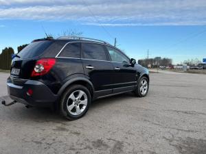 Black Opel Antara 2008 in Riga, with an engine capacity of 2.00 L and mileage of 255 thousand km for 3200 €, photo 5 on AUTOMOTO.COM.LV