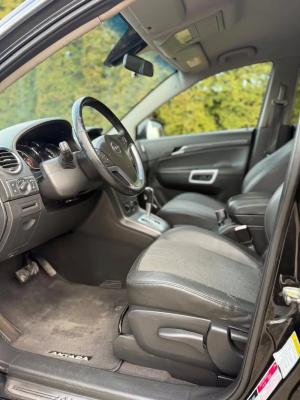 Black Opel Antara 2008 in Riga, with an engine capacity of 2.00 L and mileage of 255 thousand km for 3200 €, photo 8 on AUTOMOTO.COM.LV