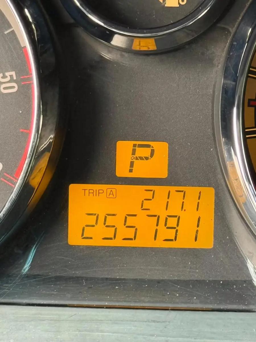 Black Opel Antara 2008 in Riga, with an engine capacity of 2.00 L and mileage of 255 thousand km for 3200 €, photo 17 on AUTOMOTO.COM.LV