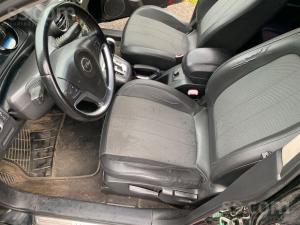 Black Opel Antara 2008 in Riga, with an engine capacity of 2.00 L and mileage of 307 thousand km for 800 €, photo 8 on AUTOMOTO.COM.LV