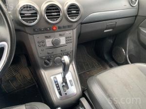 Black Opel Antara 2008 in Riga, with an engine capacity of 2.00 L and mileage of 307 thousand km for 800 €, photo 14 on AUTOMOTO.COM.LV