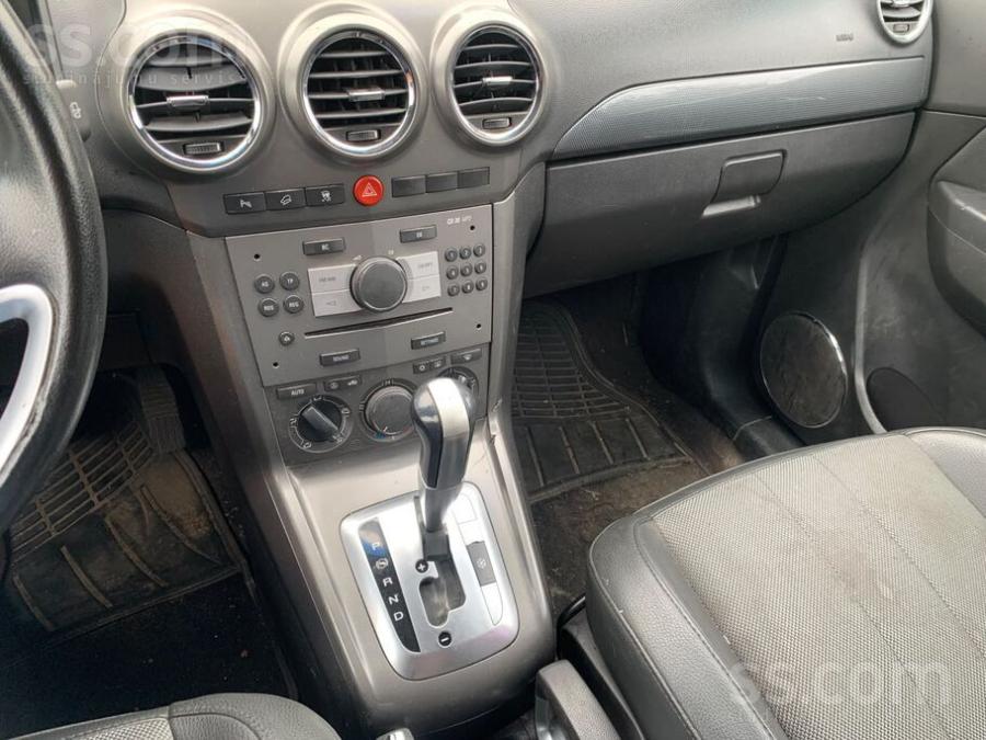 Black Opel Antara 2008 in Riga, with an engine capacity of 2.00 L and mileage of 307 thousand km for 800 €, photo 14 on AUTOMOTO.COM.LV