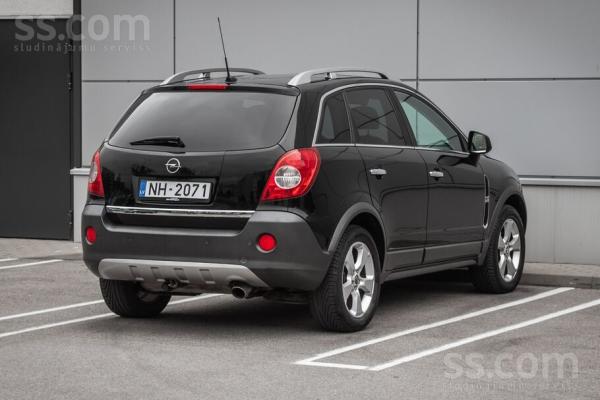 Melns Opel Antara 2008 Rīga, ar dzinēja tilpumu 2.00 L un nobraukumu 225 tūkst. km par 3990 €, foto 5 vietnē AUTOMOTO.COM.LV