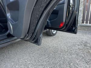 Black Opel Antara 2008 in Vilnius, with an engine capacity of 1.99 L and mileage of 286 thousand km for 2850 €, photo 9 on AUTOMOTO.COM.LV