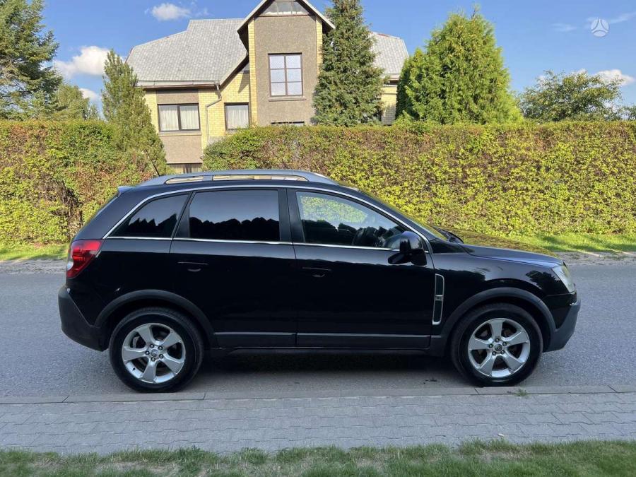 Black Opel Antara 2008 in Vilnius, with an engine capacity of 1.99 L and mileage of 286 thousand km for 2850 €, photo 10 on AUTOMOTO.COM.LV