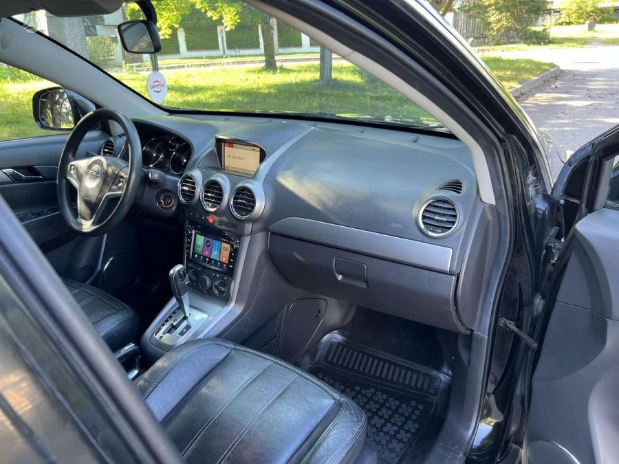 Black Opel Antara 2008 in Vilnius, with an engine capacity of 1.99 L and mileage of 286 thousand km for 2850 €, photo 14 on AUTOMOTO.COM.LV