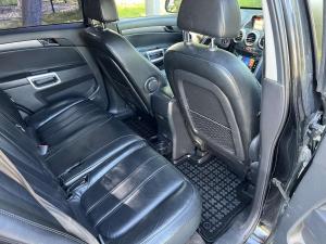 Black Opel Antara 2008 in Vilnius, with an engine capacity of 1.99 L and mileage of 286 thousand km for 2850 €, photo 17 on AUTOMOTO.COM.LV