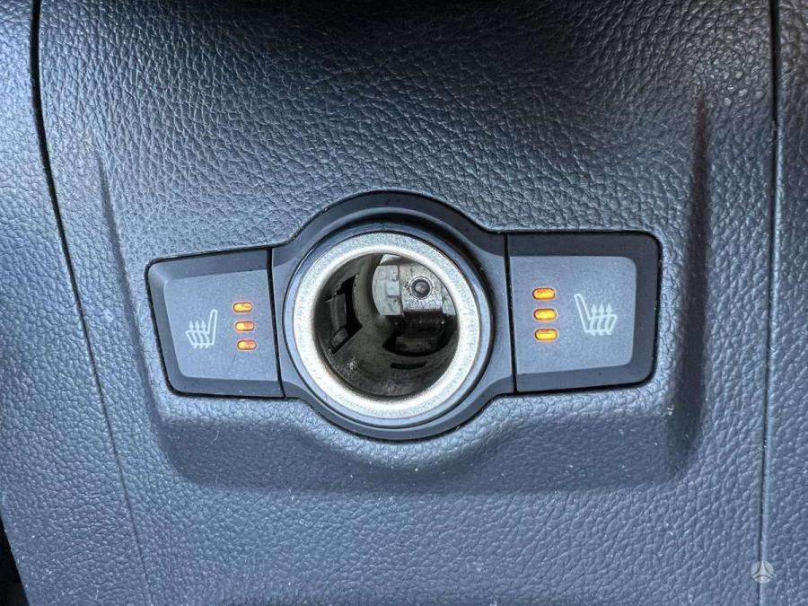 Black Opel Antara 2008 in Vilnius, with an engine capacity of 1.99 L and mileage of 286 thousand km for 2850 €, photo 24 on AUTOMOTO.COM.LV