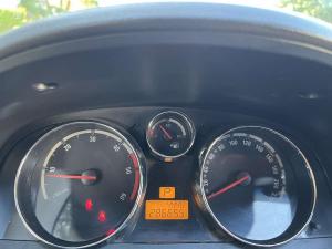 Black Opel Antara 2008 in Vilnius, with an engine capacity of 1.99 L and mileage of 286 thousand km for 2850 €, photo 34 on AUTOMOTO.COM.LV