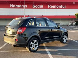 Black Opel Antara 2008 in Kaunas, with an engine capacity of 1.99 L and mileage of 257 thousand km for 3400 €, photo 4 on AUTOMOTO.COM.LV