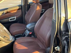 Black Opel Antara 2008 in Kaunas, with an engine capacity of 1.99 L and mileage of 257 thousand km for 3400 €, photo 8 on AUTOMOTO.COM.LV
