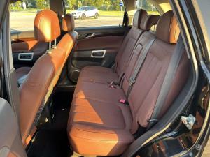 Black Opel Antara 2008 in Kaunas, with an engine capacity of 1.99 L and mileage of 257 thousand km for 3400 €, photo 13 on AUTOMOTO.COM.LV