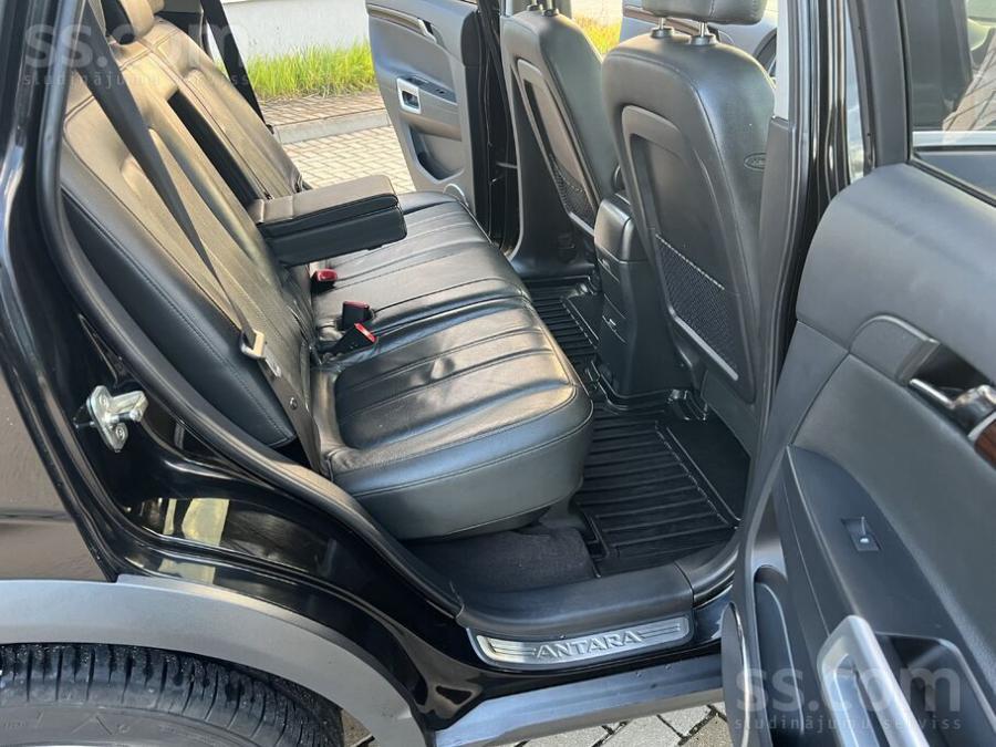 Melns Opel Antara 2008 Rēzekne, ar dzinēja tilpumu 2.00 L un nobraukumu 313 tūkst. km par 4350 €, foto 12 vietnē AUTOMOTO.COM.LV