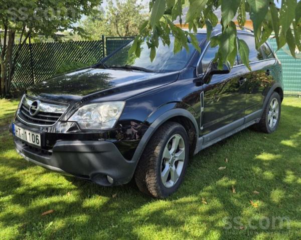 Black Opel Antara 2008 in Daugavpils, with an engine capacity of 2.00 L and mileage of 321 thousand km for 3300 €, photo 2 on AUTOMOTO.COM.LV