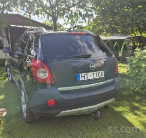 Black Opel Antara 2008 in Daugavpils, with an engine capacity of 2.00 L and mileage of 321 thousand km for 3300 €, photo 7 on AUTOMOTO.COM.LV