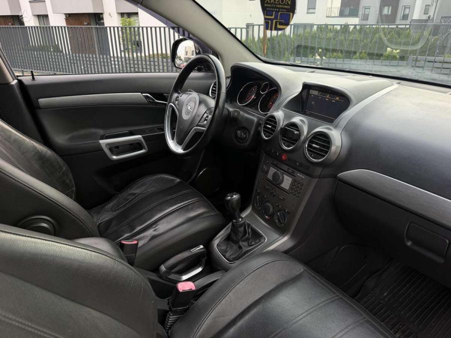 Melns Opel Antara 2008 Viļņa, ar dzinēja tilpumu 2.00 L un nobraukumu 240 tūkst. km par 2000 €, foto 18 vietnē AUTOMOTO.COM.LV