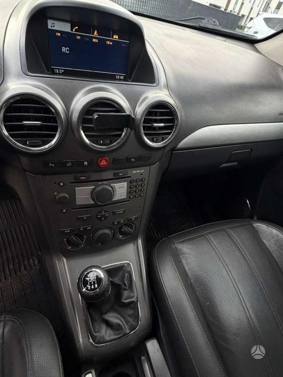 Melns Opel Antara 2008 Viļņa, ar dzinēja tilpumu 2.00 L un nobraukumu 240 tūkst. km par 2000 €, foto 19 vietnē AUTOMOTO.COM.LV