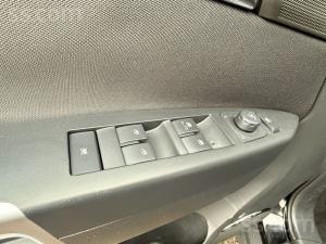 Melns Opel Antara 2008 Rīga, ar dzinēja tilpumu 2.00 L un nobraukumu 0 tūkst. km par 3990 €, foto 9 vietnē AUTOMOTO.COM.LV