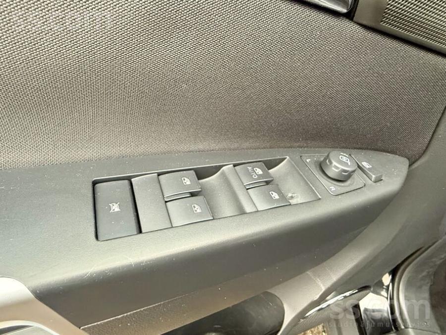 Melns Opel Antara 2008 Rīga, ar dzinēja tilpumu 2.00 L un nobraukumu 0 tūkst. km par 3990 €, foto 9 vietnē AUTOMOTO.COM.LV