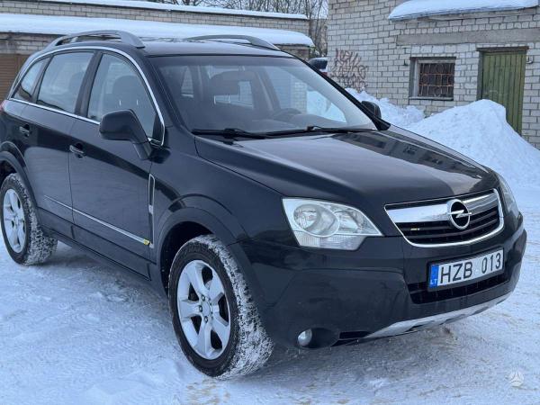 Black Opel Antara 2009 in Ukmerge, with an engine capacity of 1.99 L and mileage of 381 thousand km for 2650 €, photo 2 on AUTOMOTO.COM.LV