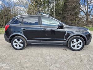 Black Opel Antara 2009 in Sirvintos, with an engine capacity of 2.00 L and mileage of 218 thousand km for 2450 €, photo 3 on AUTOMOTO.COM.LV