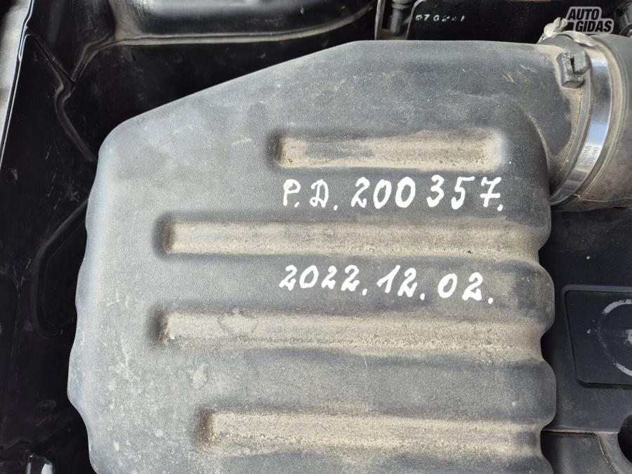 Black Opel Antara 2009 in Sirvintos, with an engine capacity of 2.00 L and mileage of 218 thousand km for 2450 €, photo 11 on AUTOMOTO.COM.LV