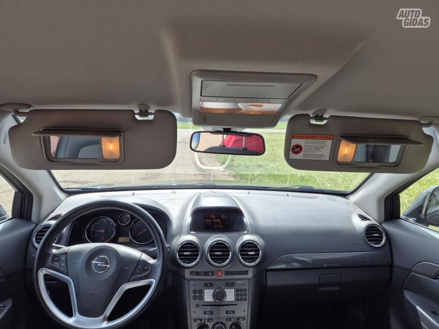 Black Opel Antara 2009 in Sirvintos, with an engine capacity of 2.00 L and mileage of 218 thousand km for 2450 €, photo 13 on AUTOMOTO.COM.LV