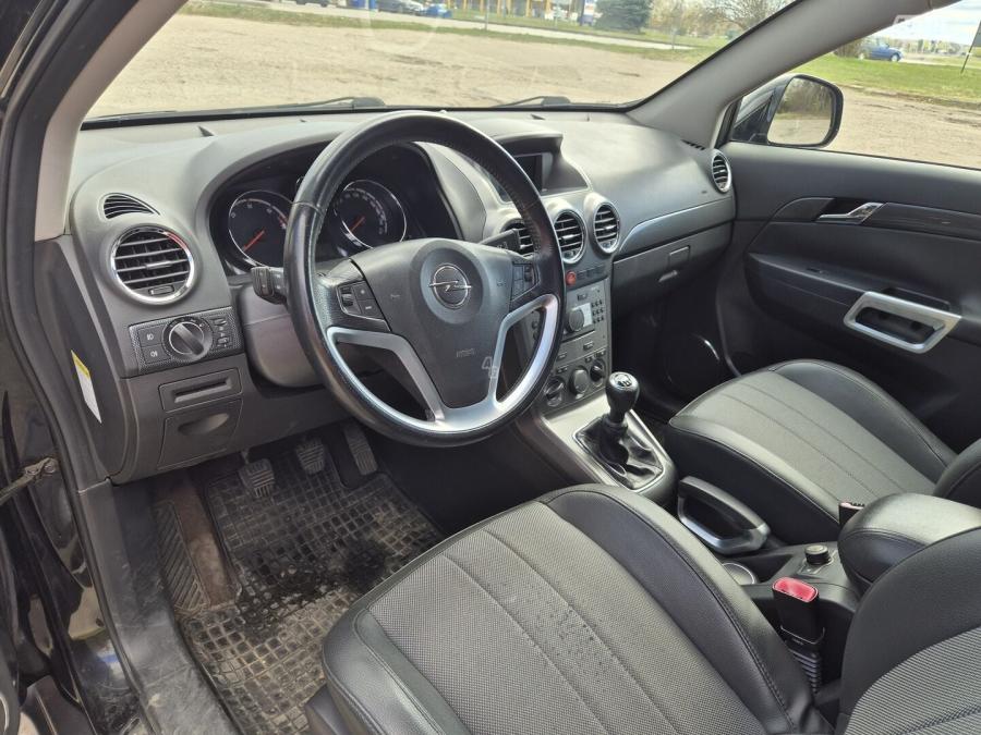 Black Opel Antara 2009 in Sirvintos, with an engine capacity of 2.00 L and mileage of 218 thousand km for 2450 €, photo 15 on AUTOMOTO.COM.LV