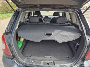 Black Opel Antara 2009 in Sirvintos, with an engine capacity of 2.00 L and mileage of 218 thousand km for 2450 €, photo 24 on AUTOMOTO.COM.LV