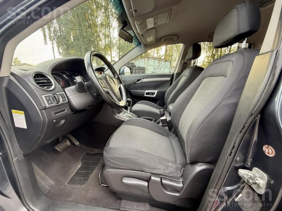 Black Opel Antara 2009 in Riga, with an engine capacity of 2.00 L and mileage of 0 thousand km for 4650 €, photo 9 on AUTOMOTO.COM.LV