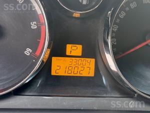 Black Opel Antara 2009 in Riga, with an engine capacity of 2.00 L and mileage of 0 thousand km for 4650 €, photo 14 on AUTOMOTO.COM.LV