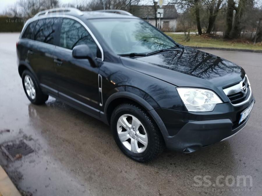 Black Opel Antara 2010 in Liepaja, with an engine capacity of 2.00 L and mileage of 162 thousand km for 5300 €, photo 2 on AUTOMOTO.COM.LV