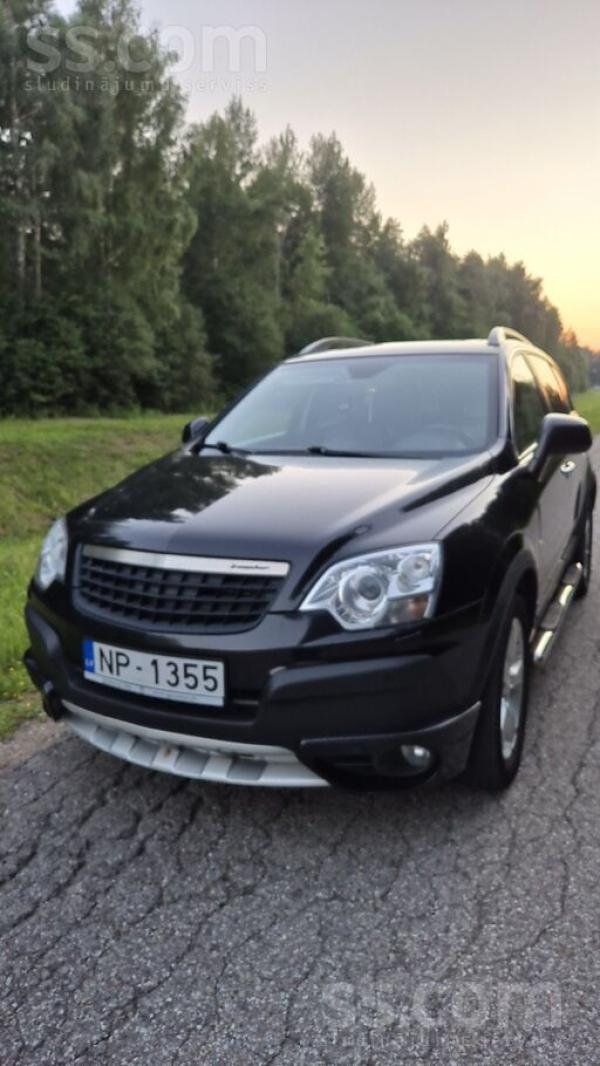 Black Opel Antara 2010 in Riga, with an engine capacity of 2.00 L and mileage of 257 thousand km for 6000 €, photo 1 on AUTOMOTO.COM.LV